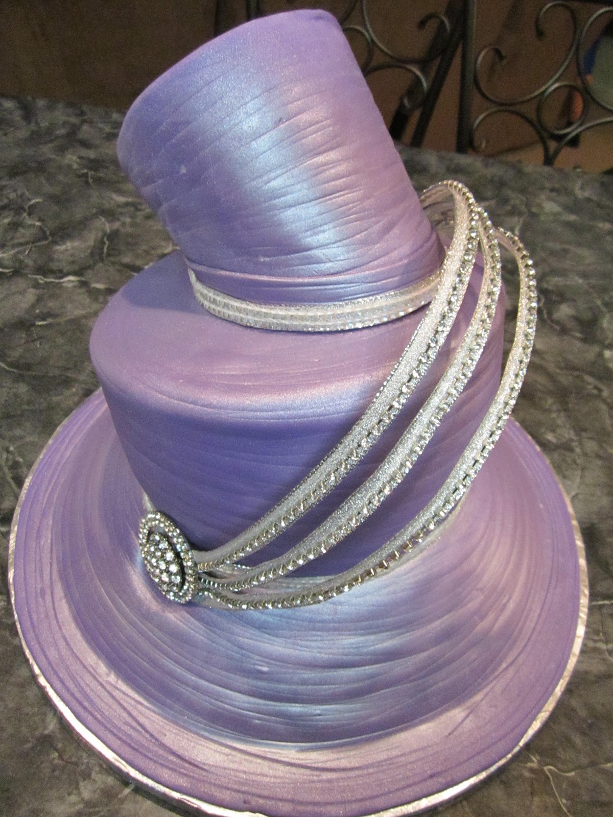 MyMoniCakes: Replica of Purple Fancy Hat Cake with Crystal Broach and ...
