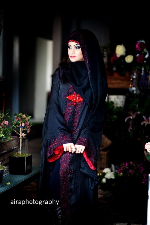 New Abaya Designs + Western Style