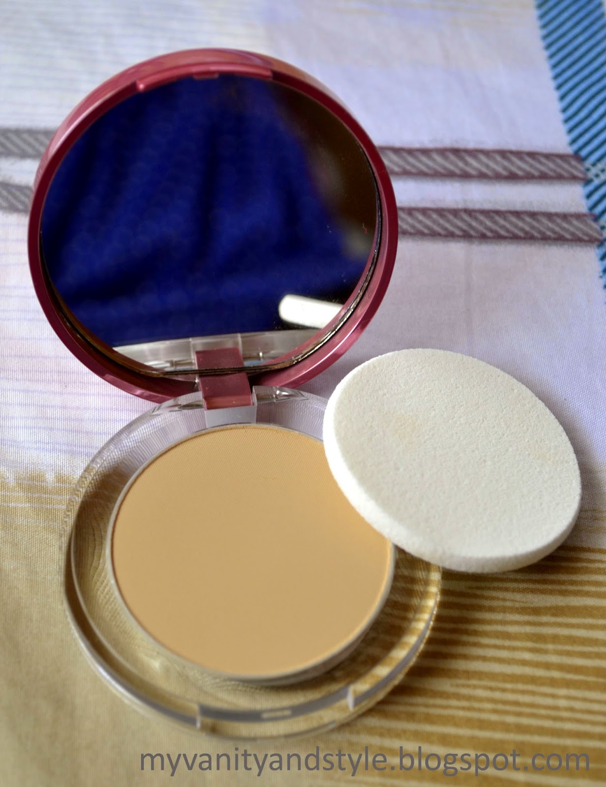 myVanityandStyle: IN2IT Oil Control & Oil Free Face Powder
