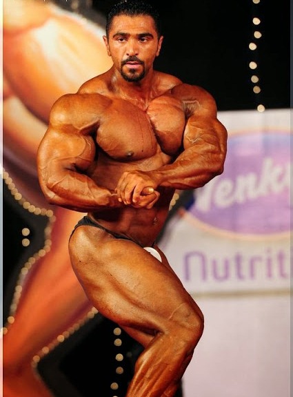 world bodybuilders pictures: Kuwait muscles man Ahmed Askar