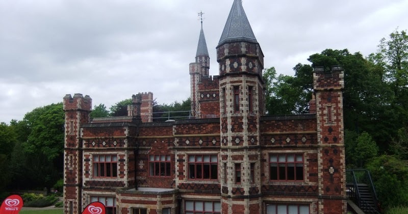 Photographs Of Newcastle: Saltwell Park