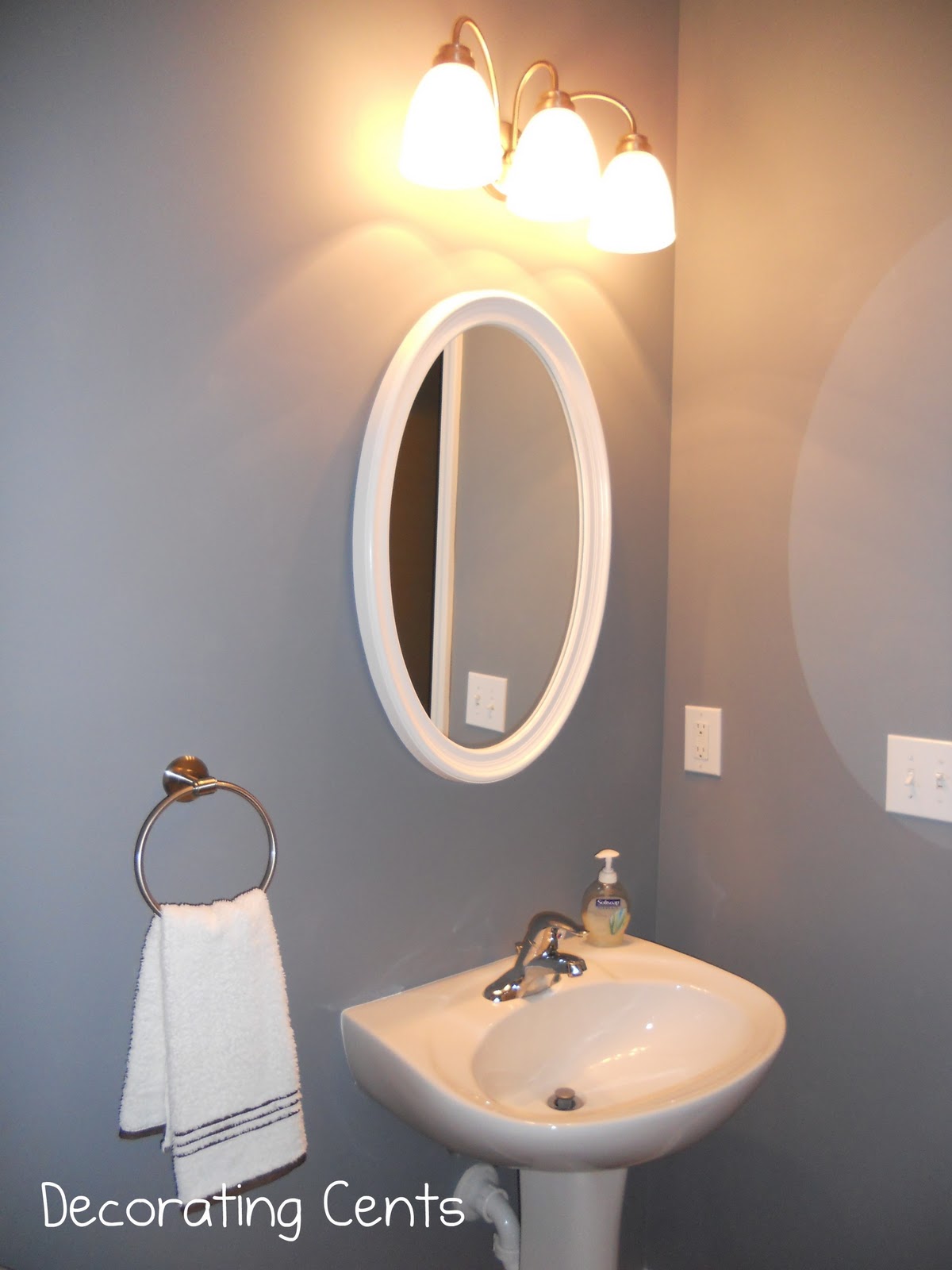 House Tour: Powder Room