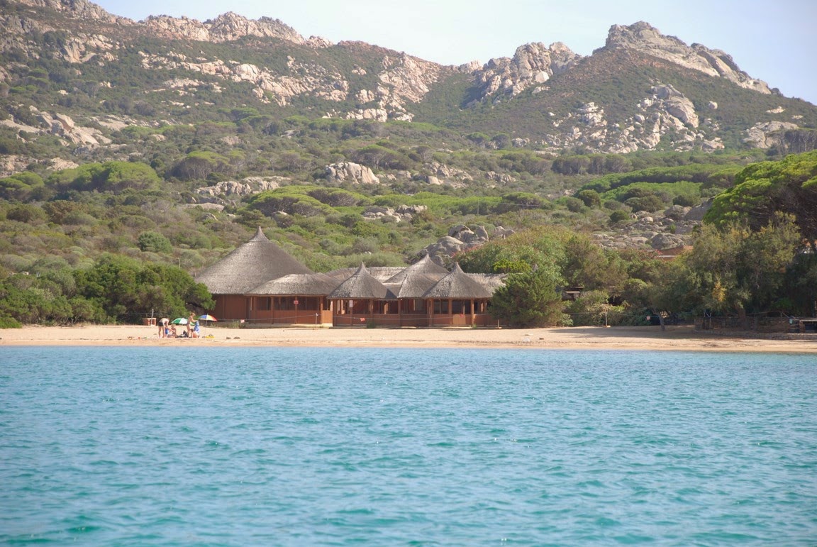 Andrea Nieddu blog: Il club Med va via lascia Caprera