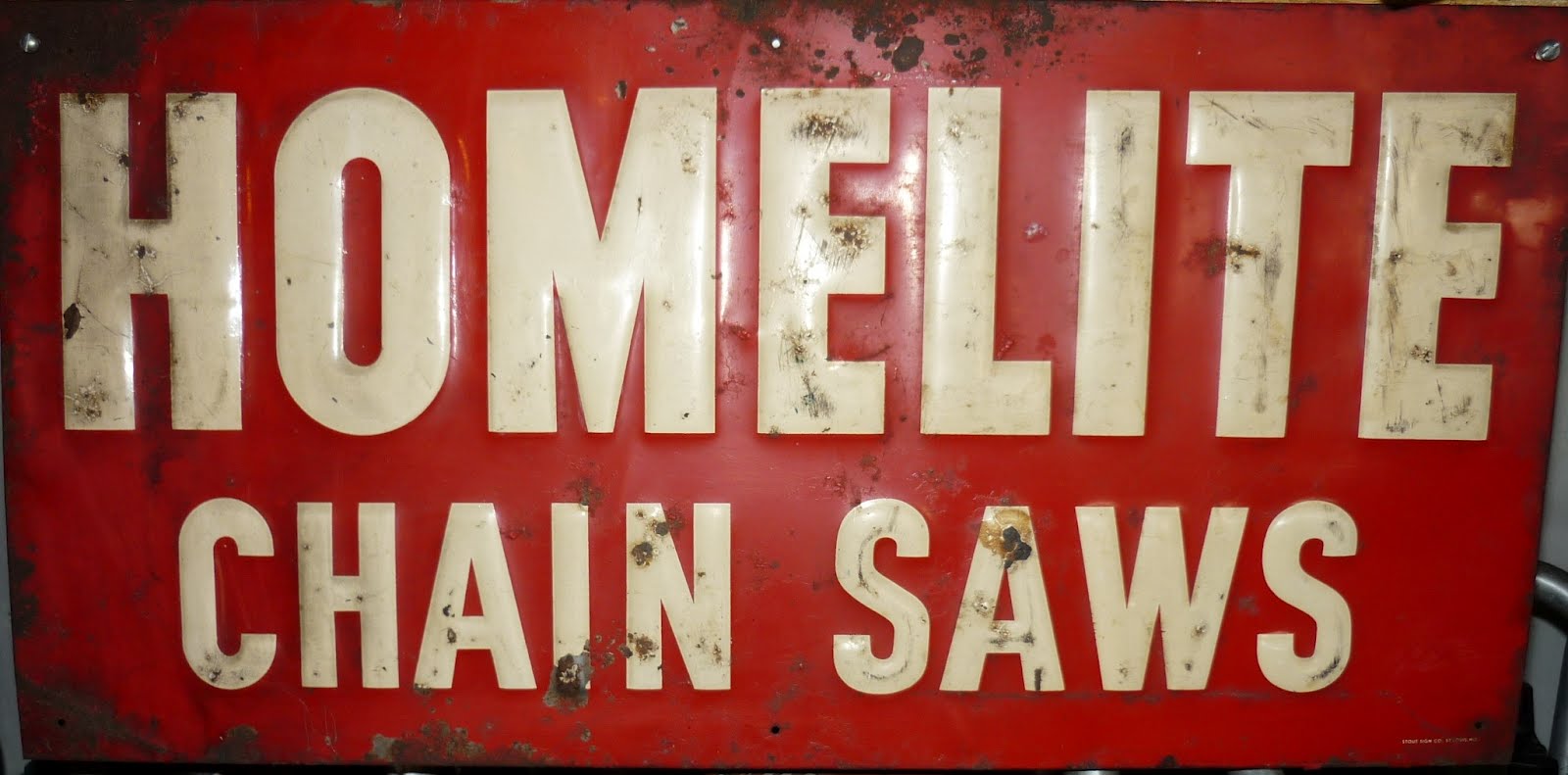 VINTAGE CHAINSAW COLLECTION: CHAINSAW SIGNS COLLECTION. (PICTURES).