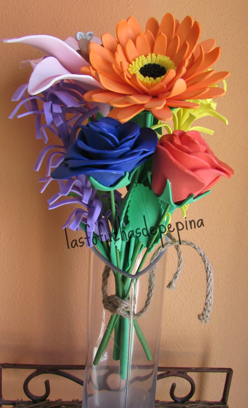 Las fofuchas de Pepina: FLORES DE GOMA EVA