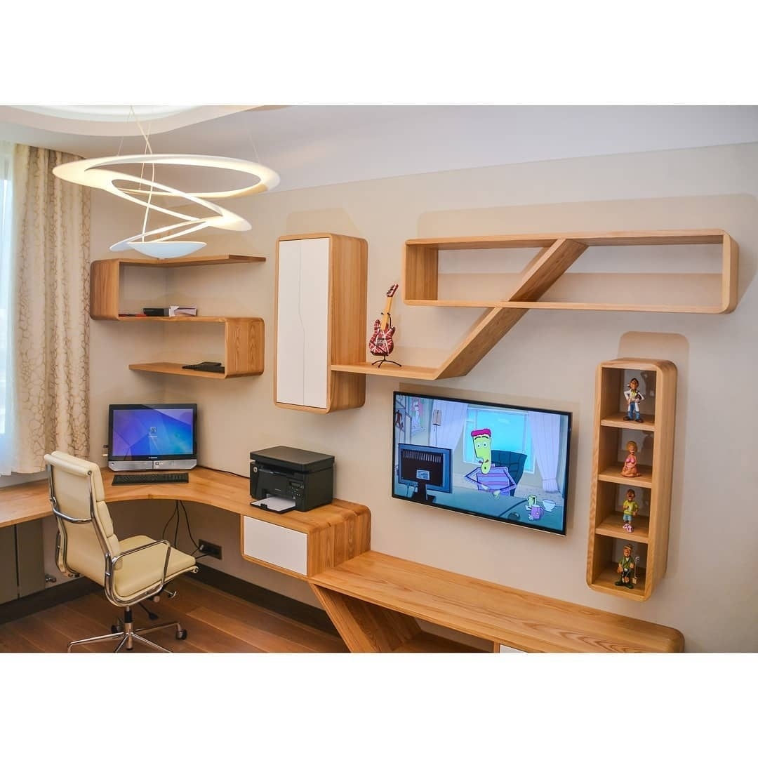 Bello mueble de pared hecho de madera maciza de Fresno - Plaza Digital