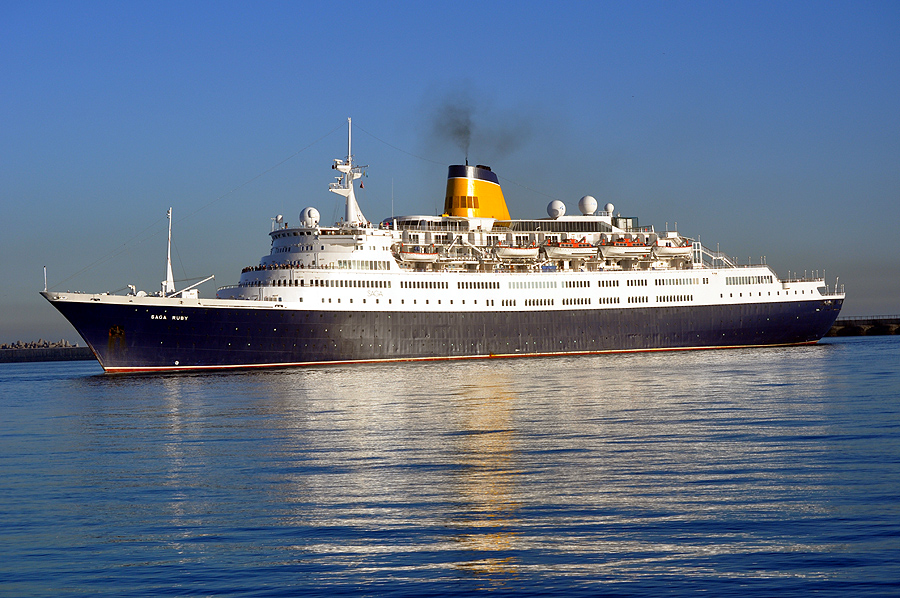SHIPS & THE SEA - BLOGUE dos NAVIOS e do MAR: SAGA RUBY em Cape Town