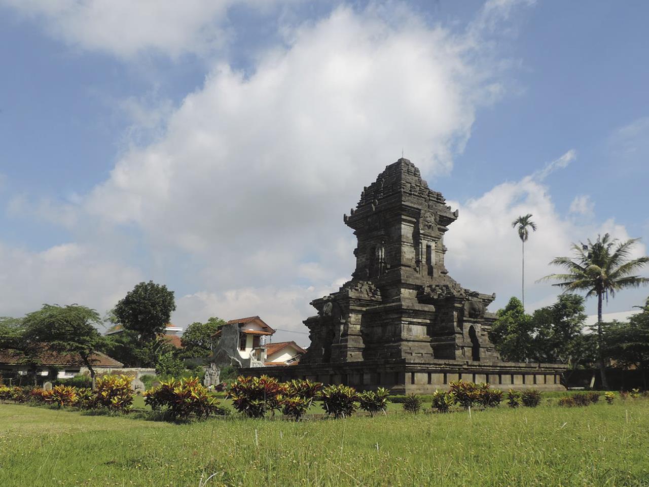 LEGENDA CANDI SINGOSARI - alaMasEdy
