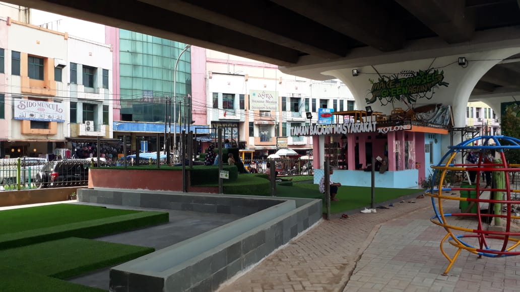 Dibalik Pesona Taman Baca Masyarakat Kolong Flyover Ciputat