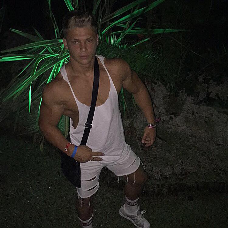 the beauty of male muscle: Josh