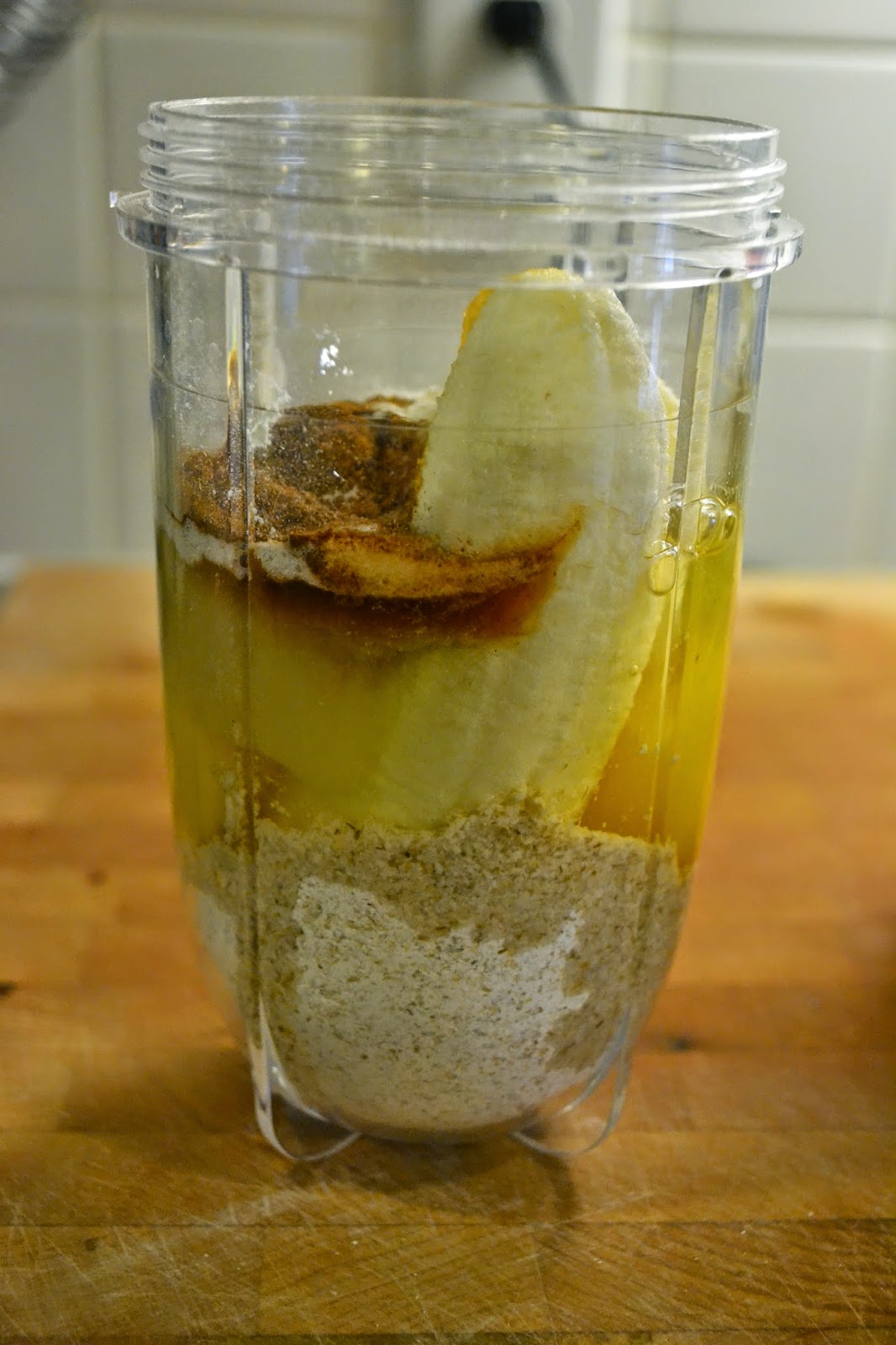 Little Quail: Recipe - Oatmeal & Banana Magic Bullet Pancakes