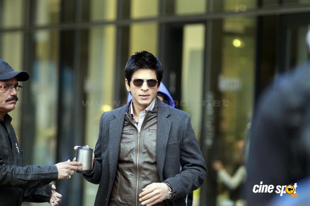 Some Exclussive photo of Shahrukh Khan's Don2 Look | Classic Album