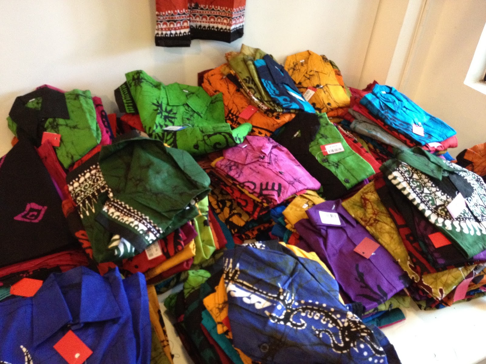 Laksala - The Handy craft center of Sri Lanka: බතික් රෙදිපිළි