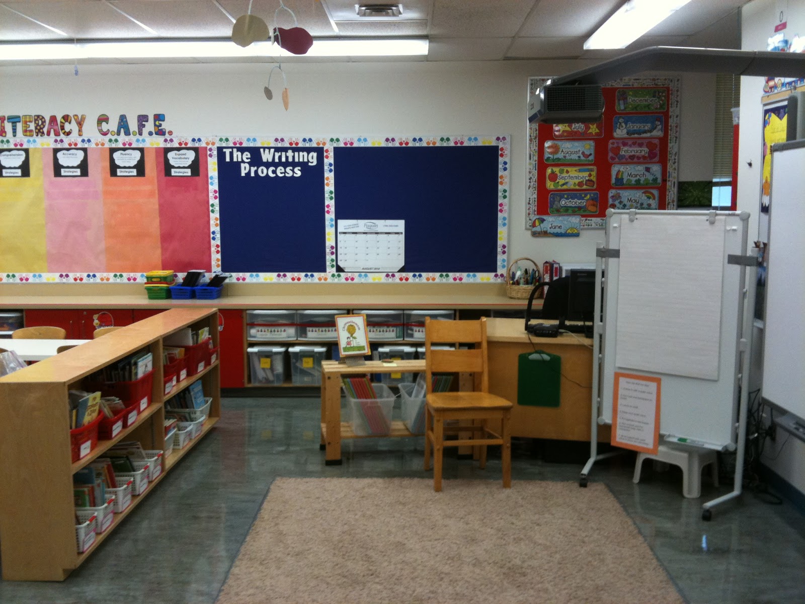 Ms. Brown's Grade 2 Blog: Classroom Set-Up 2010