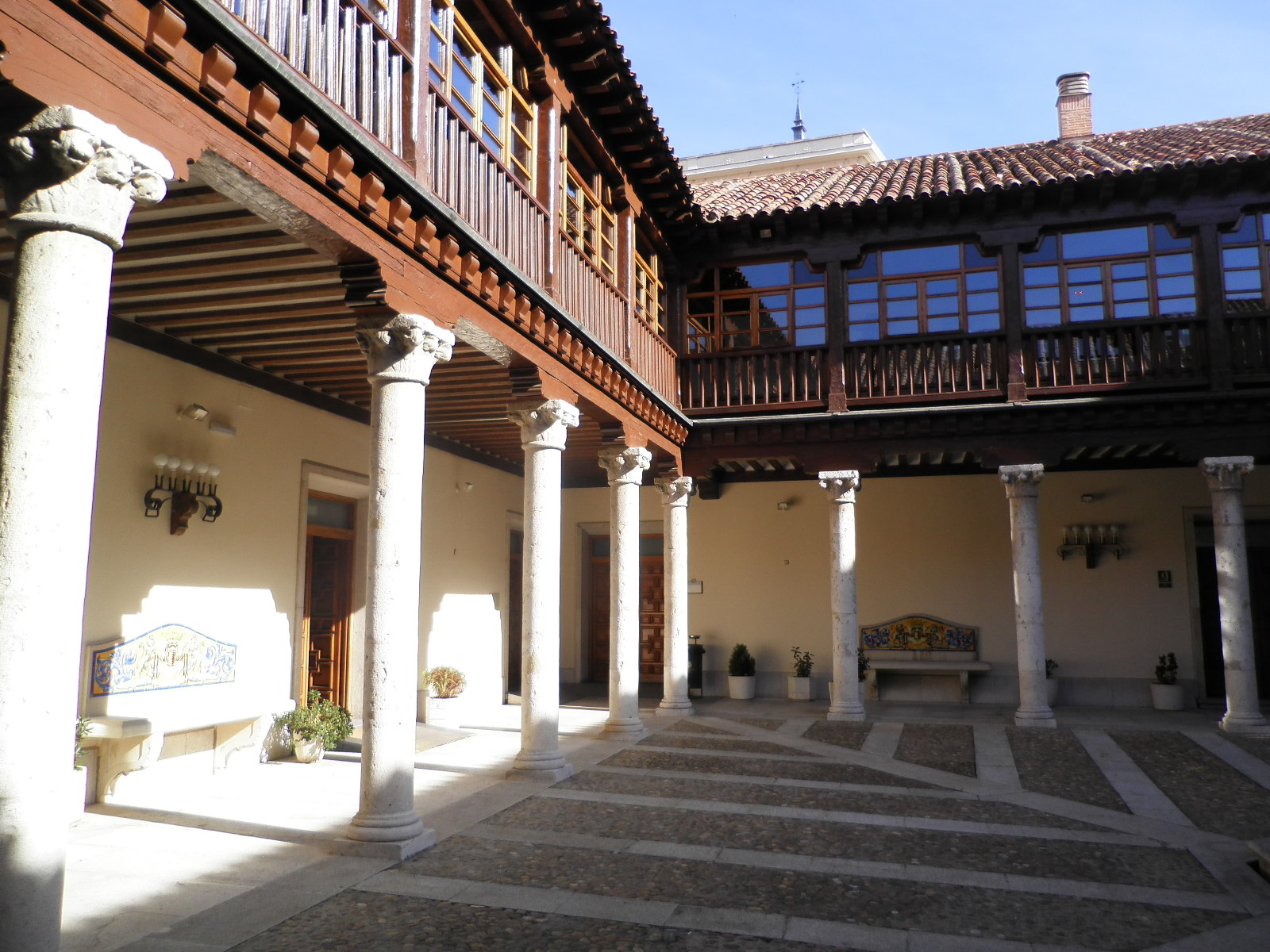 Unos amigos de Paradores: El Palacio de Pimentel, Valladolid