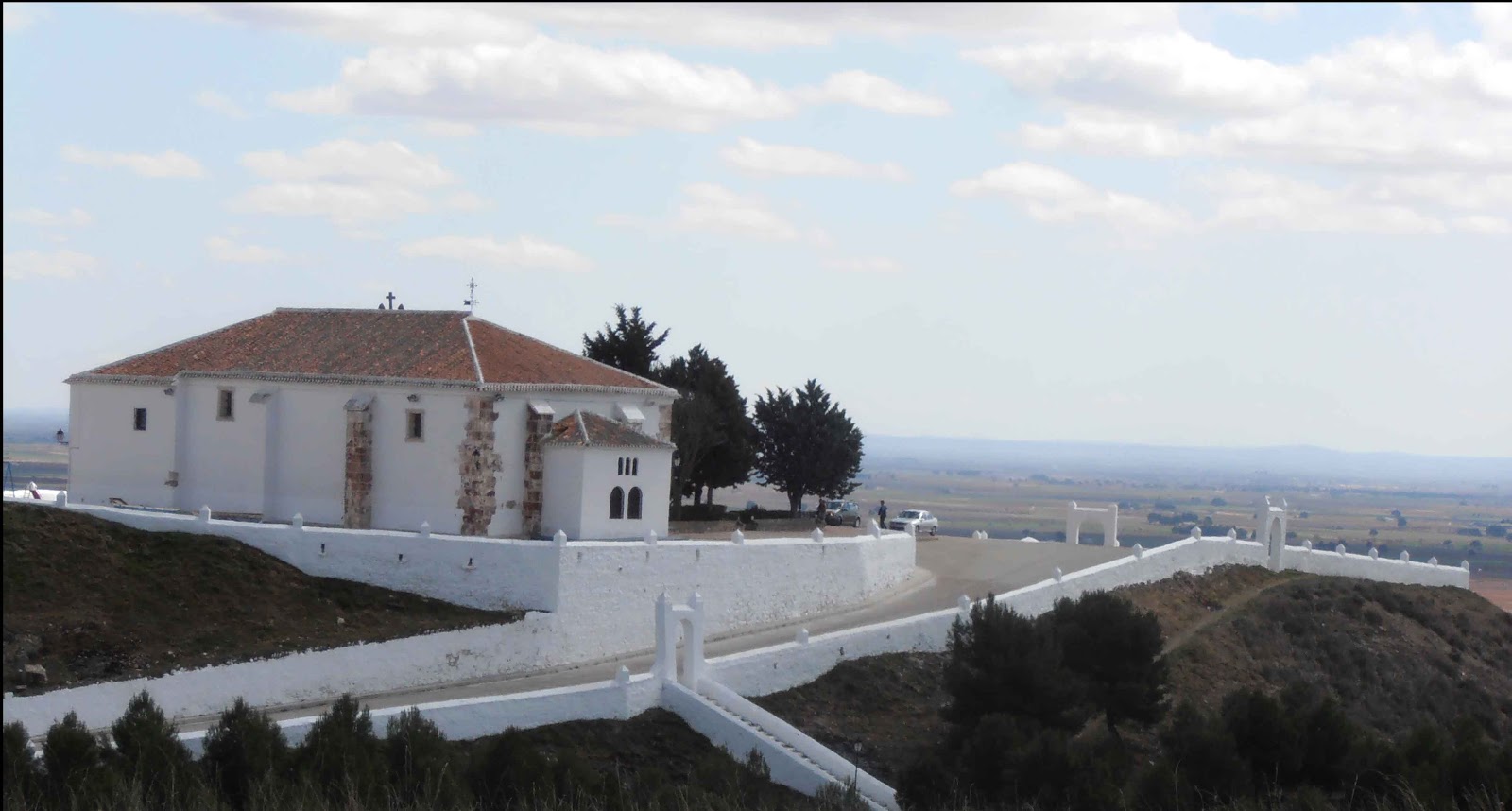 Descubre la belleza en Campo de Criptana : Ermita Virgen de Criptana