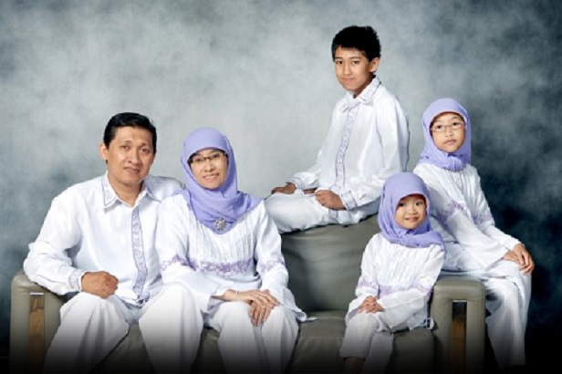 Keluarga Hidayat Sukrawinata