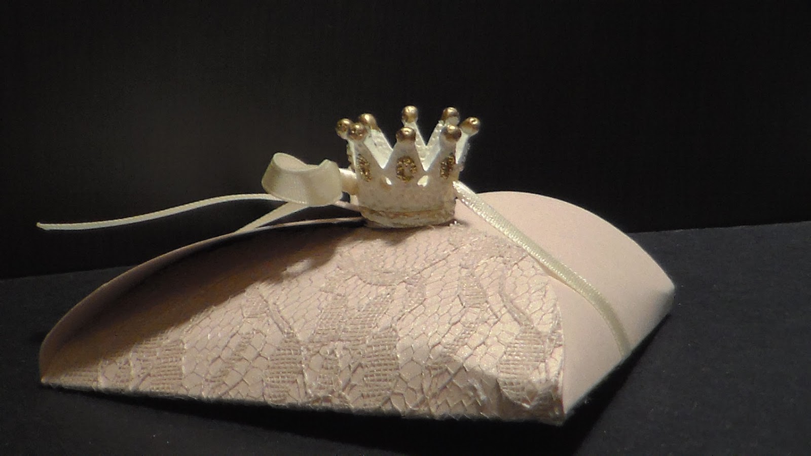 Marios Crown: Νεα σχεδια σε προσκλησεις γαμου και μπομπονιερες
