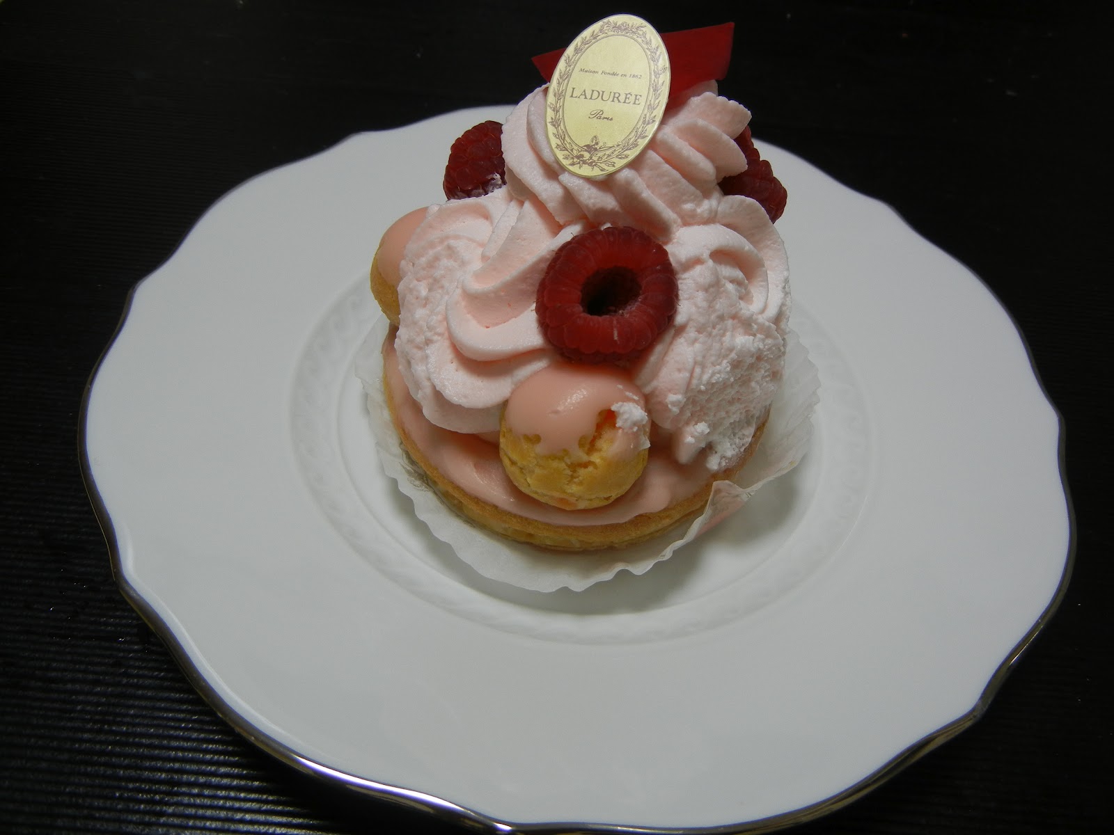 My eating life in Tokyo: Cakes of LADUREE