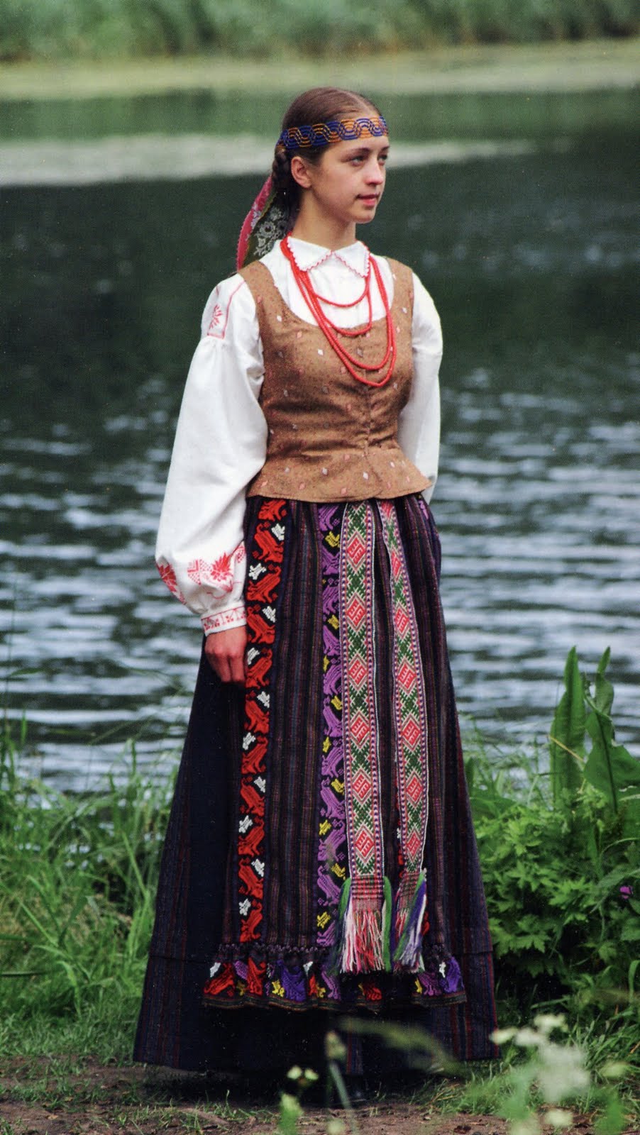 FolkCostume&Embroidery: Costume of Zanavykija Region, Lithuania