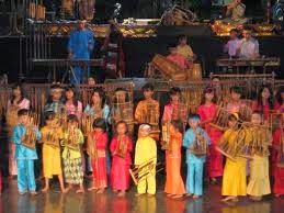 Angklung, Traditional Musical Instrument Of Indonesia - OlaOlo.net