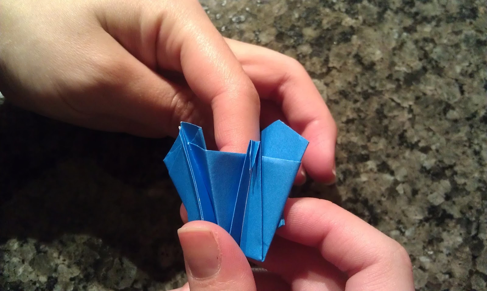 the Girly Side of Travel: How To | Origami Crane Box