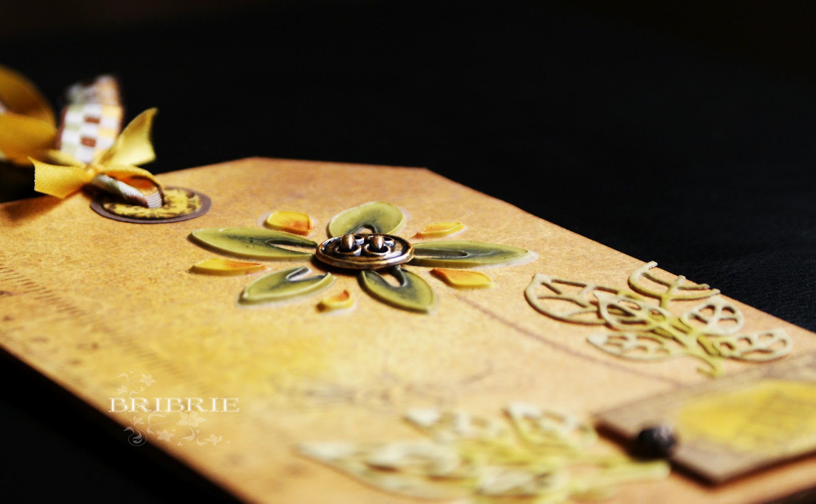 LE PLAISIR DE CREER: Tag en relief