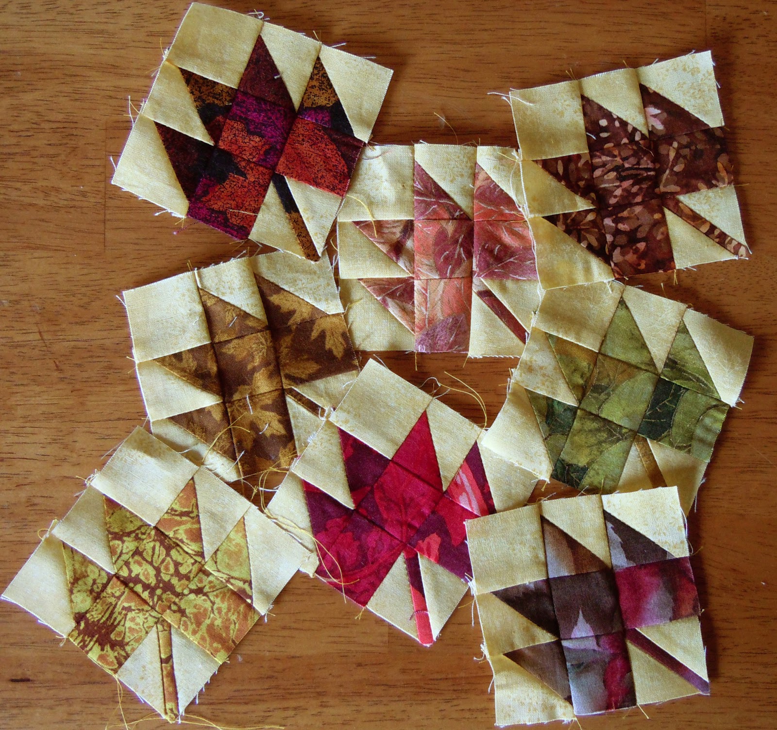Laurel’s Studio: Maple Leaf Blocks