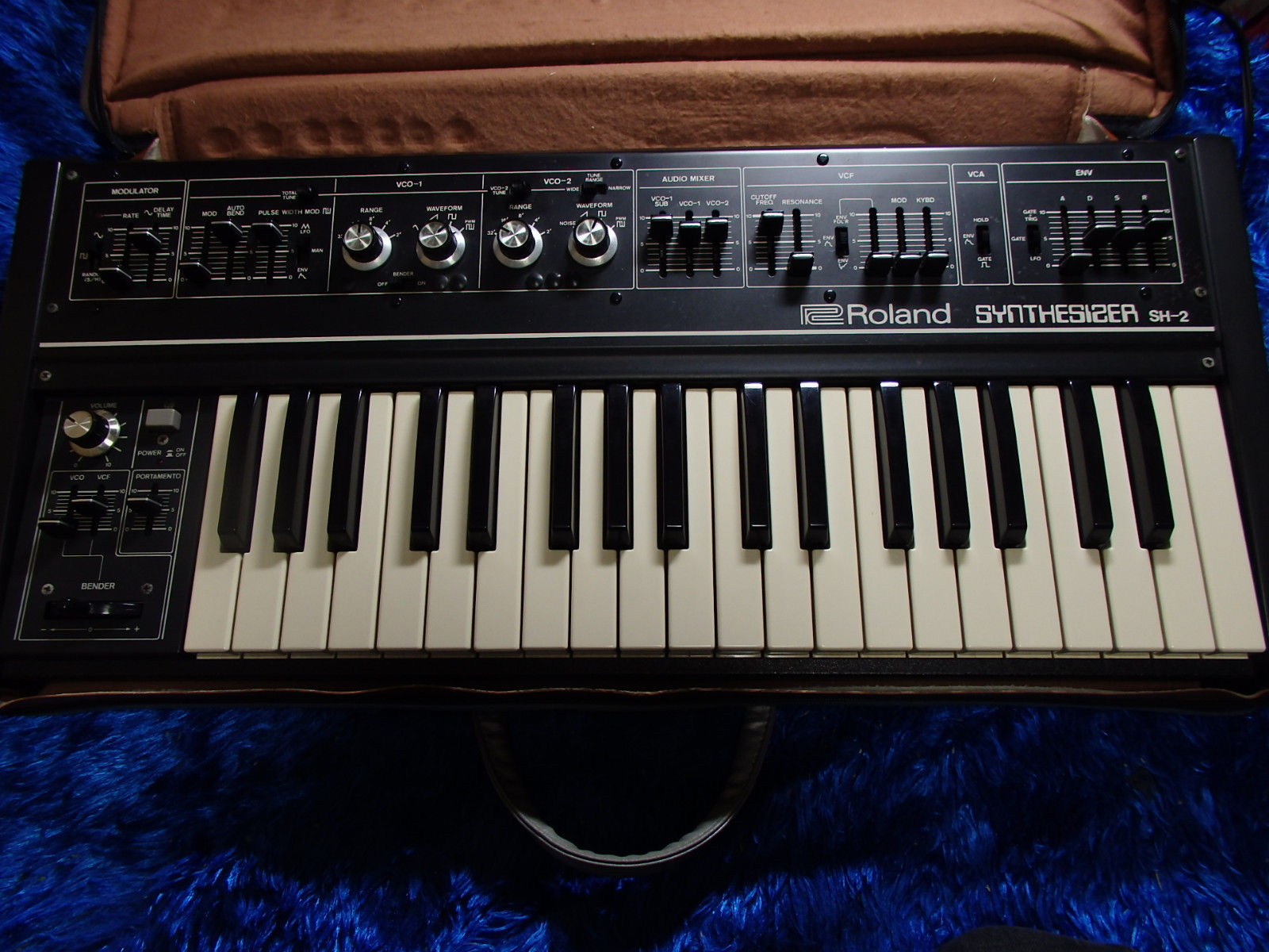 MATRIXSYNTH: Vintage Roland SH-2 Analog Synthesizer w/ Original Silver ...