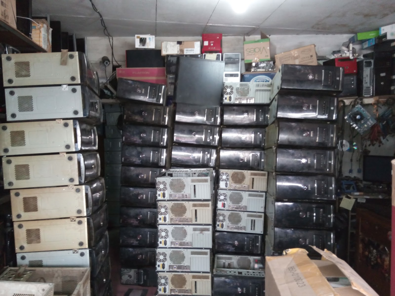 JUAL BELI KOMPUTER LAPTOP NOTEBOOK HARDISK MONITOR LCD LED UPS ...