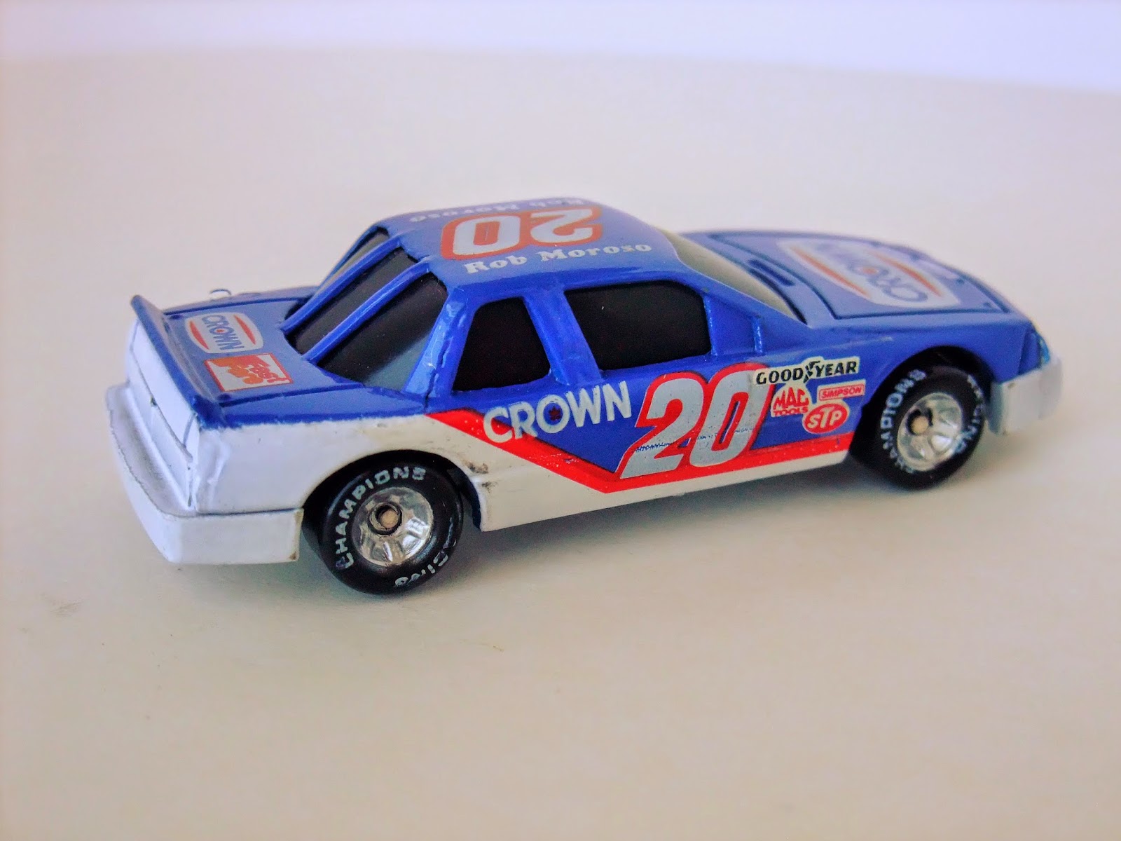 Scale Memories: 1990 Rob Moroso