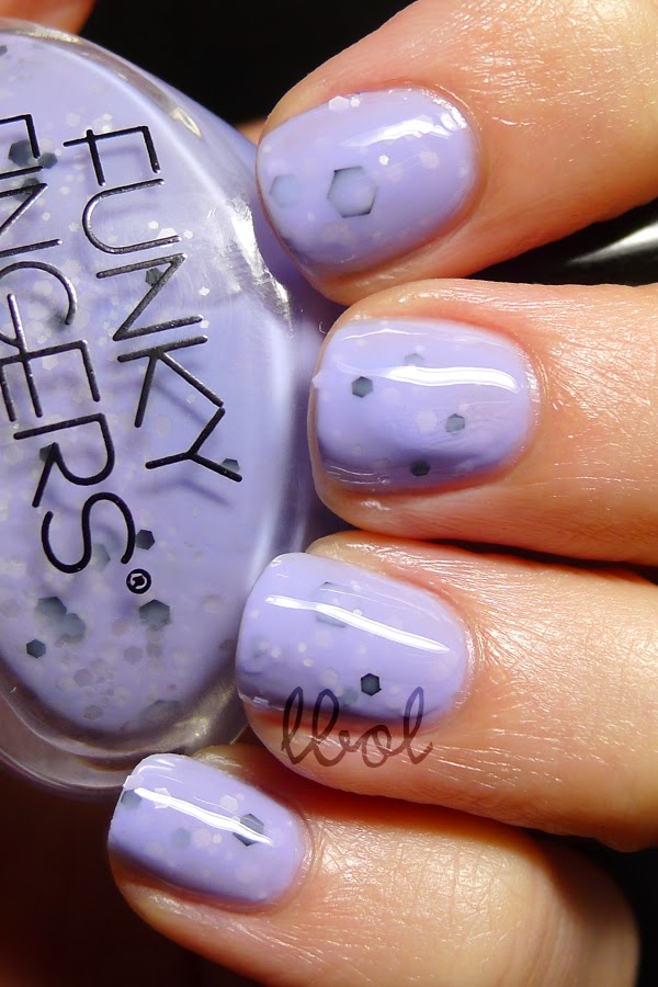 Little Bottles of Love: Funky Fingers - Berried Treasure, Fro Yo, Puffo ...