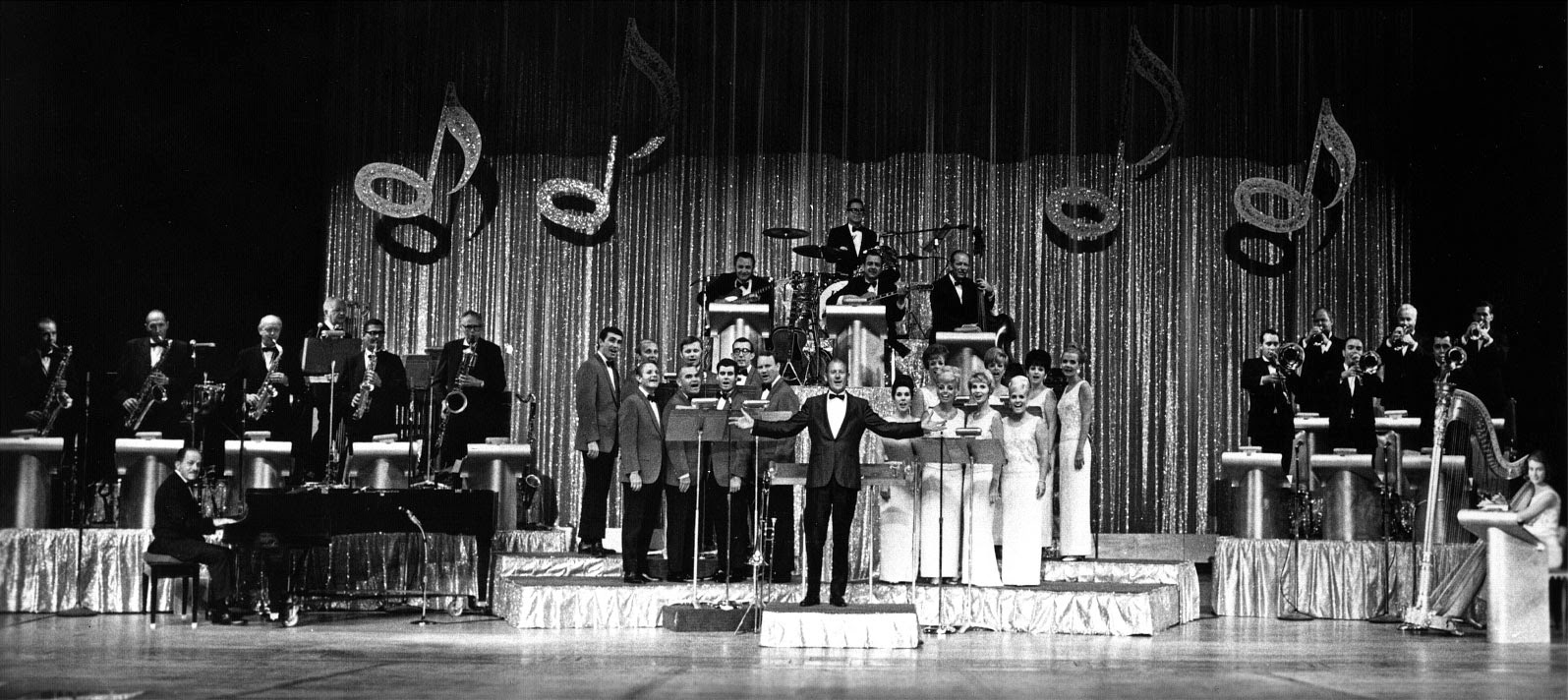 Alacantí de profit: RAY CONNIFF Y "ALGO PASA CON MARY"