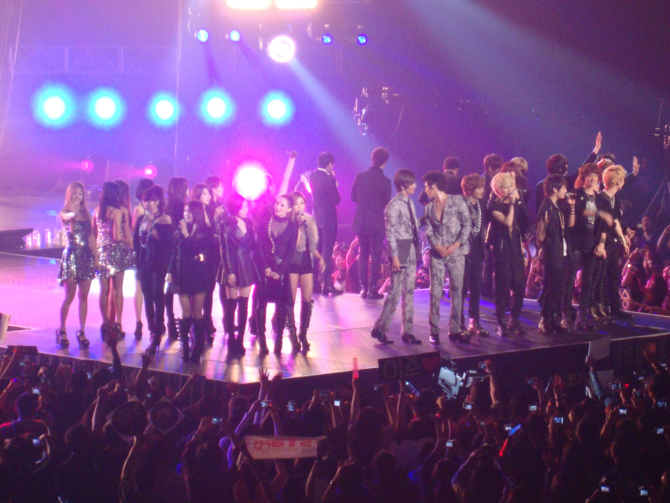 The Rave Corner: 2011 Billboard KPop Masters: My Experience