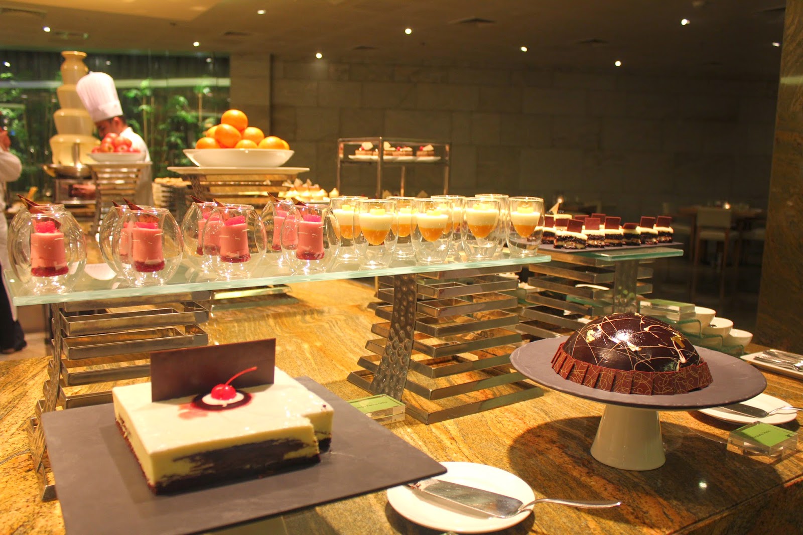 ilovepurpleblend: Kitchen 6 @ JW Marriott Marquis-Dubai