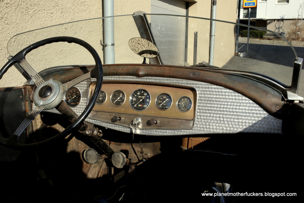 PLANET MOTHERFUCKERS: Project Engine Turned Roadster Auburn Dash