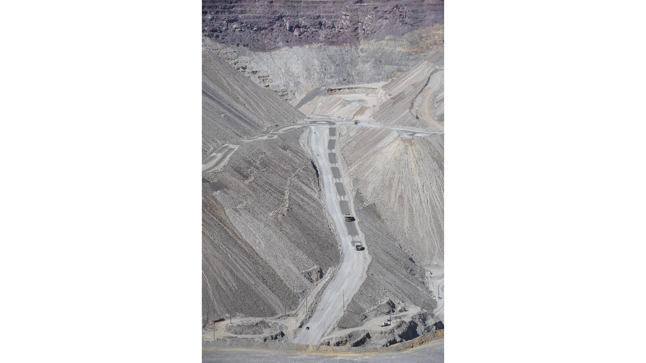 Wandering Environmentalist: A Tour of Asarco Mission Mine - Open Pit ...