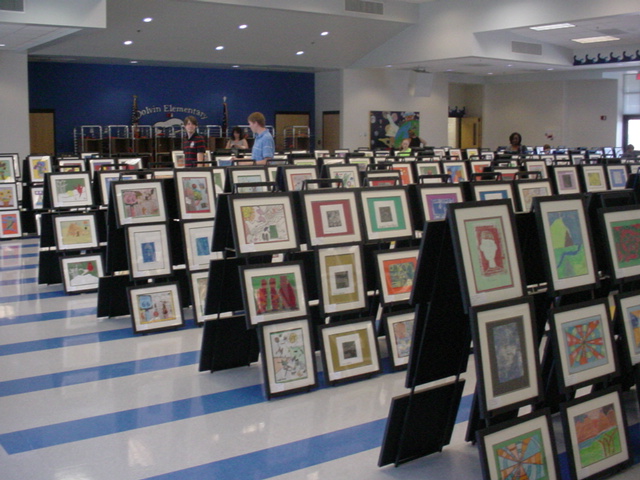 Mrs. Knight's Smartest Artists: Fine Arts Night: A Glowing Success