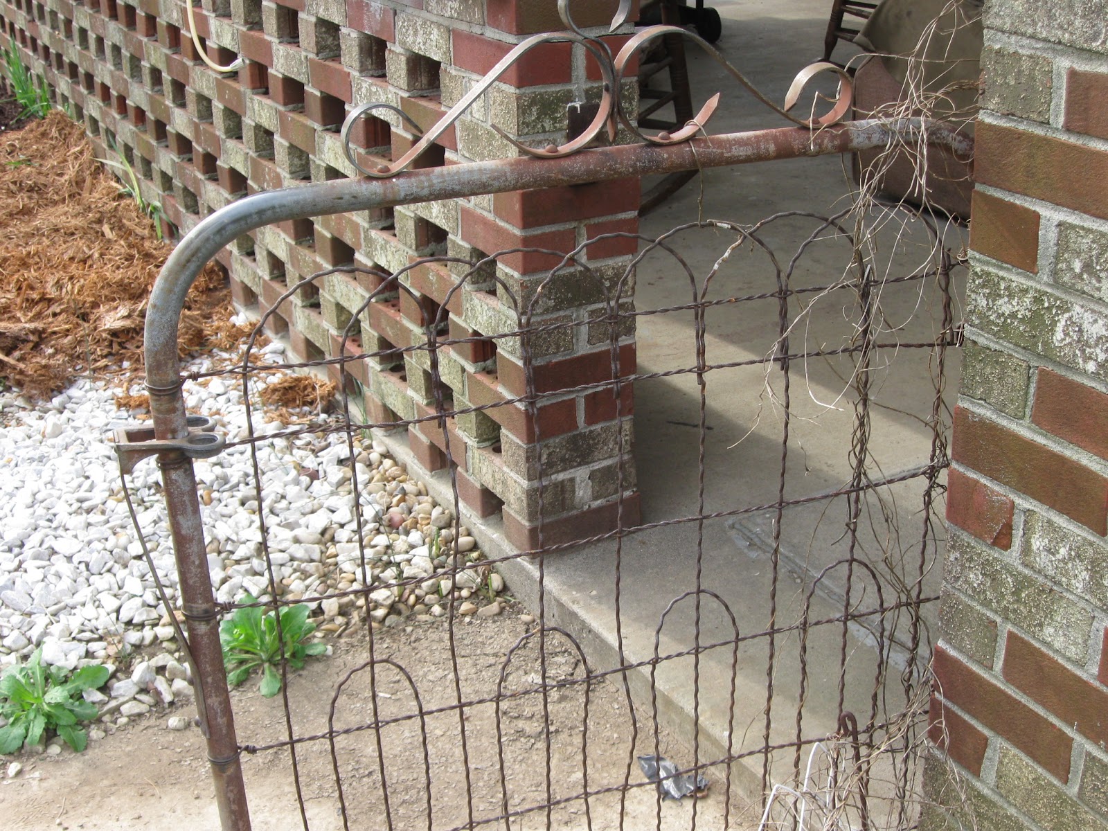 FOLKWAYS NOTEBOOK: COUNTRY BRICK MASONRY WITH VINTAGE GATE