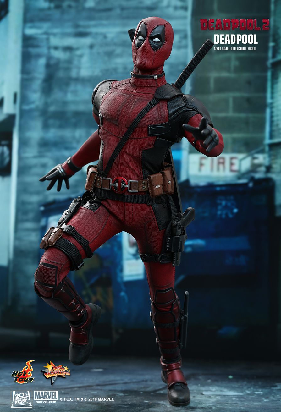toyhaven: Preview Pics of Hot Toys MMS490 Deadpool 2 1/6th scale ...
