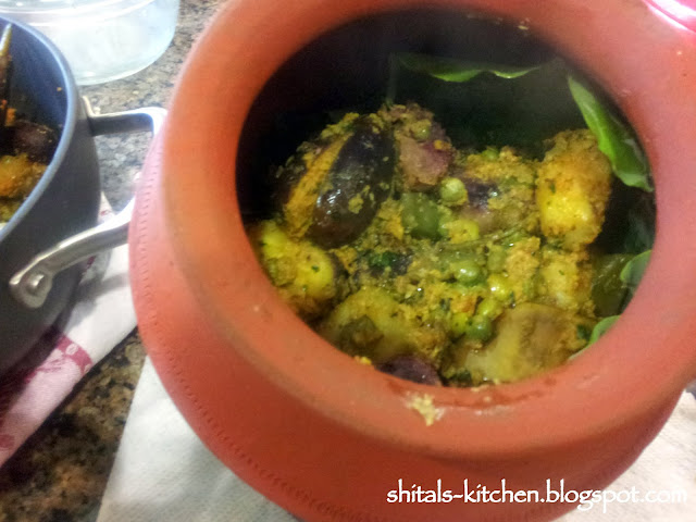 Shital's-Kitchen: Undhiyu
