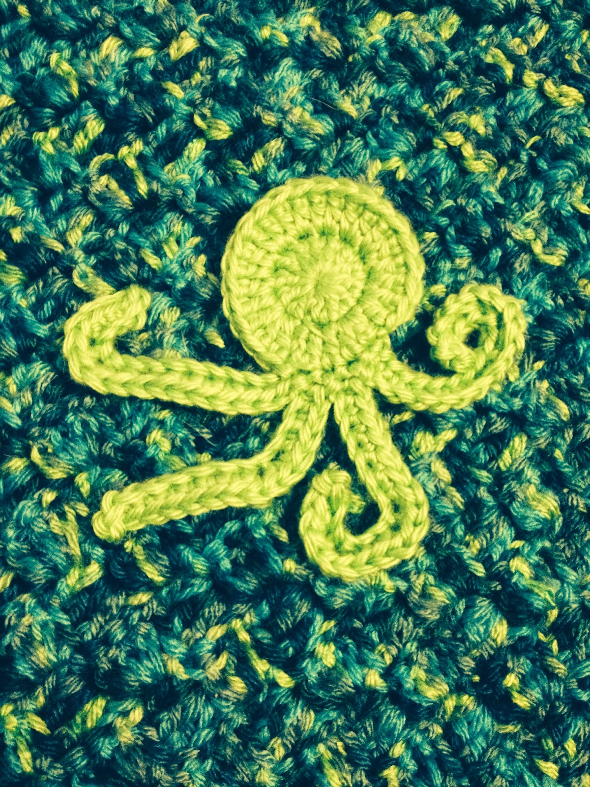 MandaLynn's Crochet Treasures : 8 or 4 Legged Octopus Applique