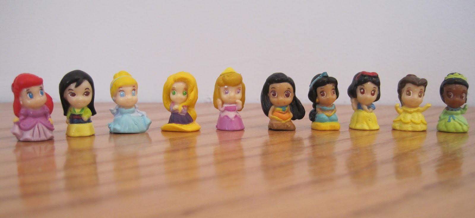 Never Grow Up: A Mom's Guide to Dolls and More: Pics of the Ultimate ...