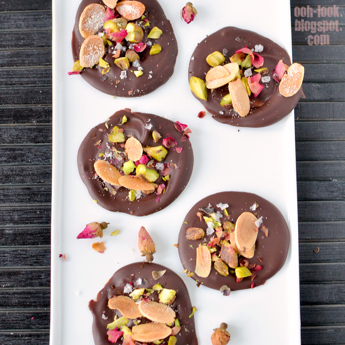 Ooh, Look...: Inspiring Chocolate Snaps with Sea Salt