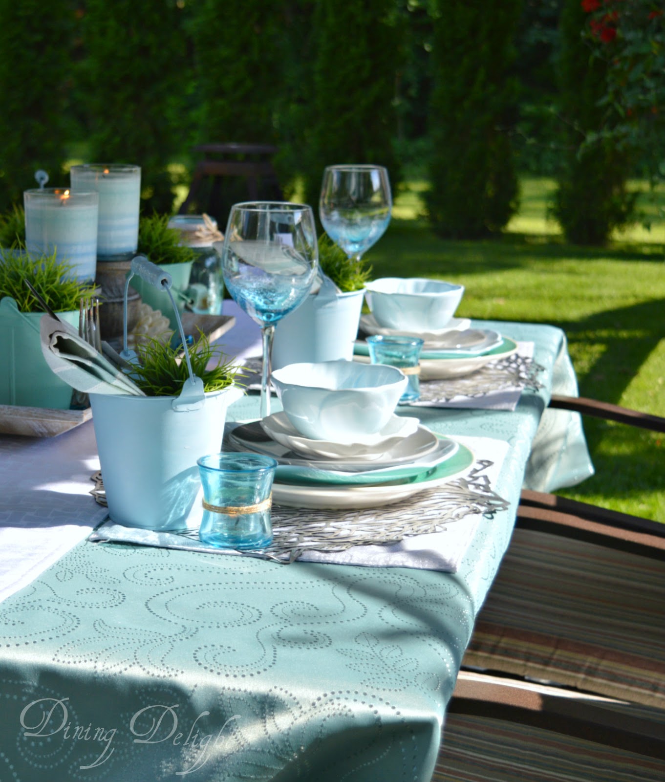 Dining Delight: Seaside Dreaming Tablescape