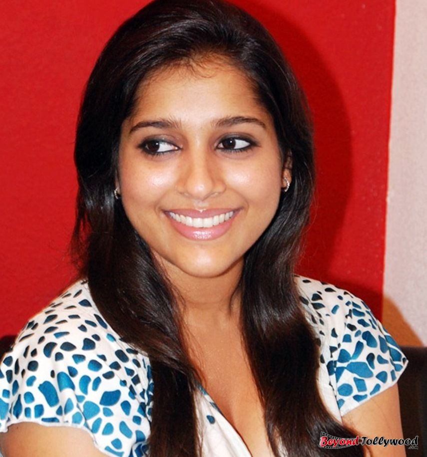 BeyondTollywood: Anchor Rashmi Gautam Photo Gallery