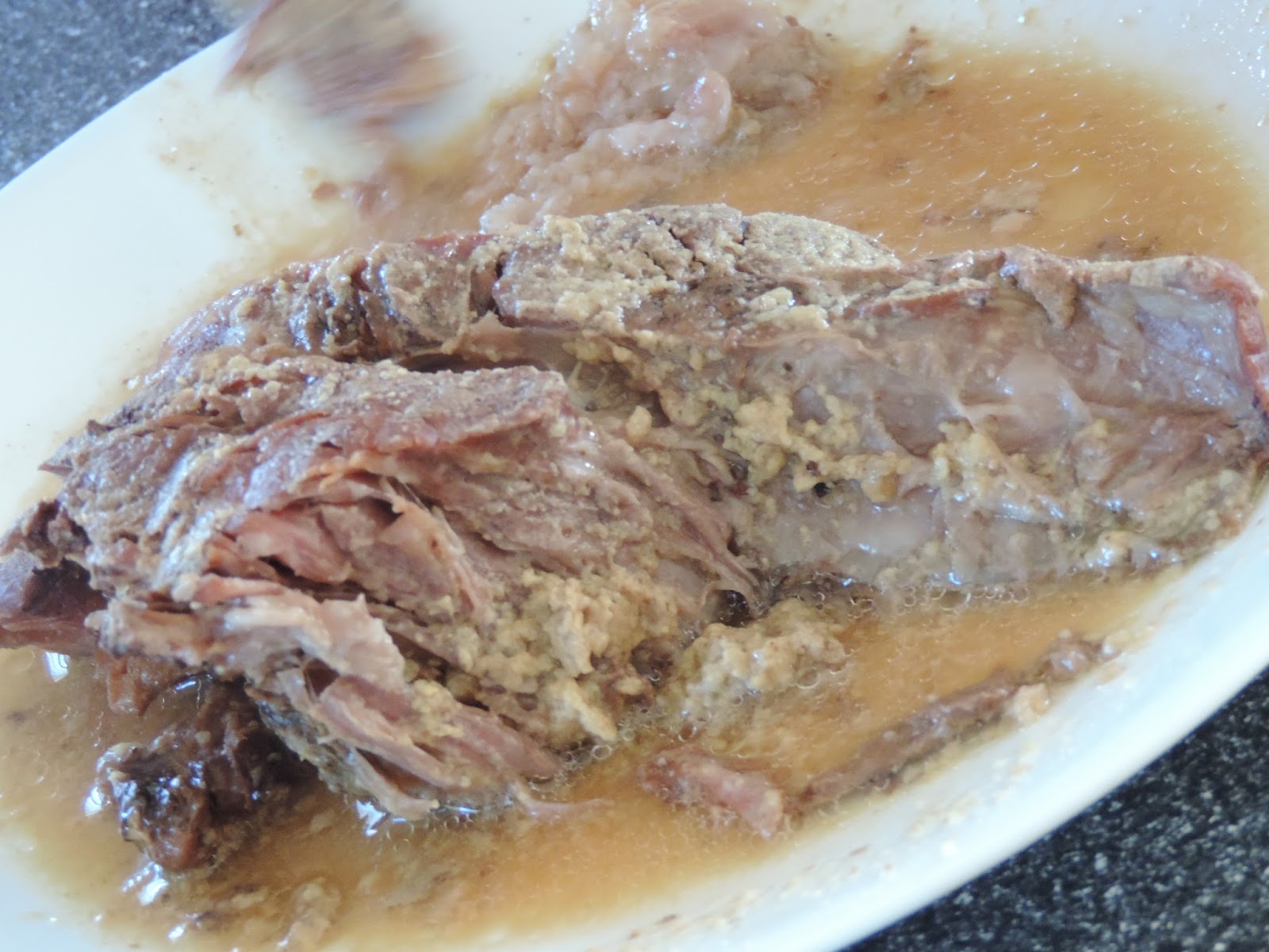 Maman Mélanie cuisine: Rôti de palette à la mijoteuse