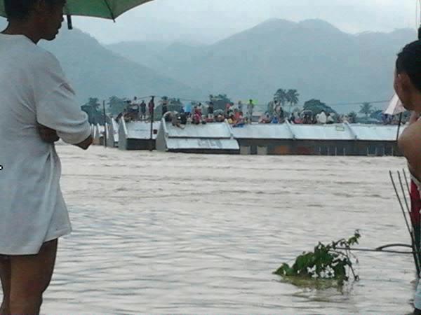 Photos and Videos: Heavy rains and floods hit Philippine capital of ...