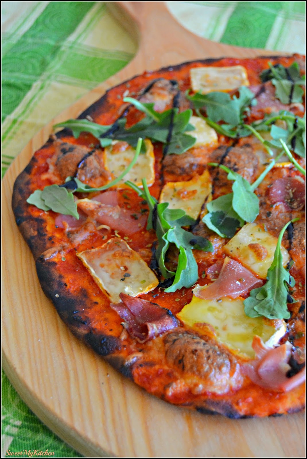 Sweet my Kitchen: Pizza de brie, presunto e rúcula