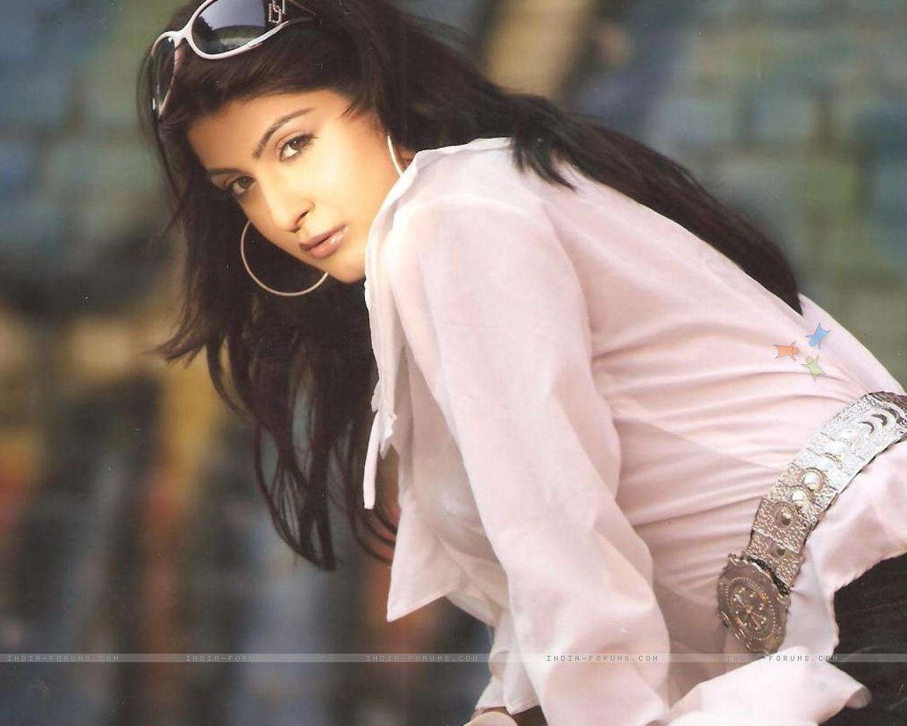 Garima Ajmani بطلة مسلسل ملكة جانسي موتيبان االراقصة حبيبت الملك صور ...